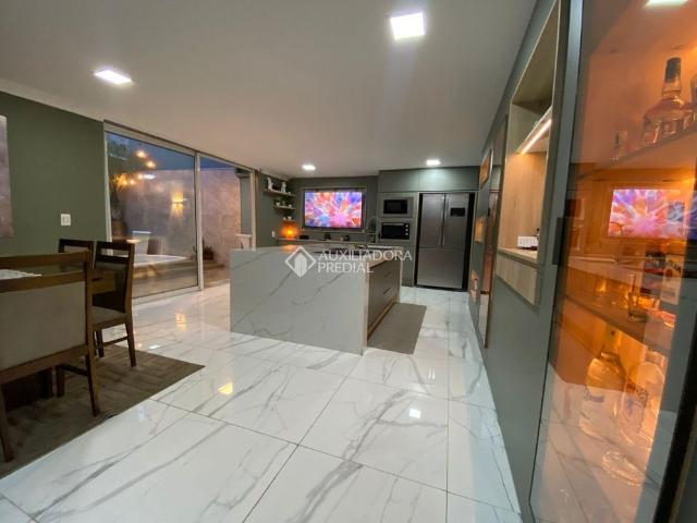 Sobrado com 3 quartos e 190m² para alugar em São José, Canoas