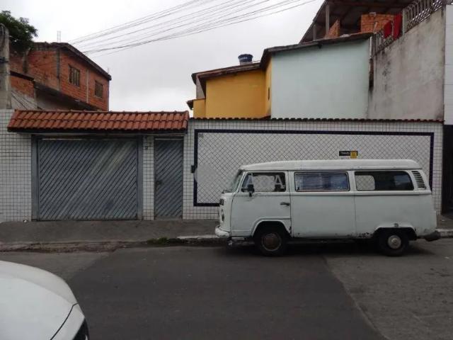 Sobrado com 3 Quartos e 1 banheiro à Venda, 110 m² por R$ 350.000
