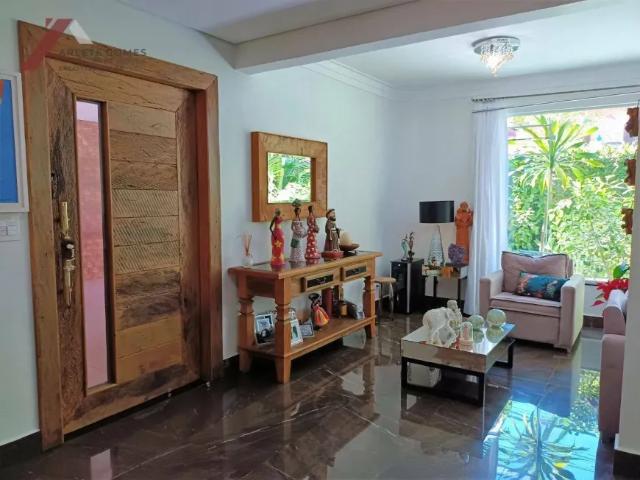 Sobrado com 3 Quartos e 1 banheiro à Venda, 259 m² por R$ 1.298.000