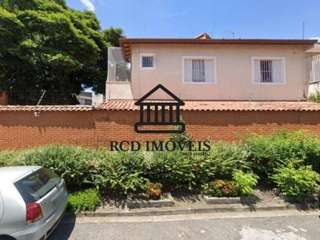 Sobrado com 3 quartos e 1 suíte, 2 vagas de garagem churrasqueira Jardim Ester