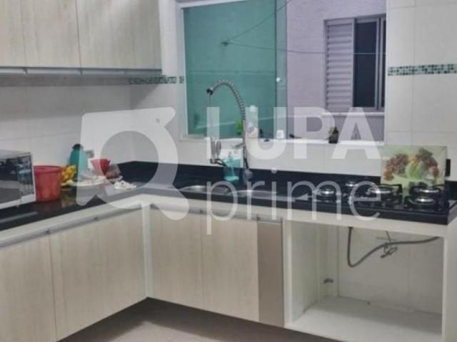 SOBRADO COM 3 QUARTOS E 1 VAGA DE GARAGEM A VENDA NA VILA ALZIRA EM GUARULHOS