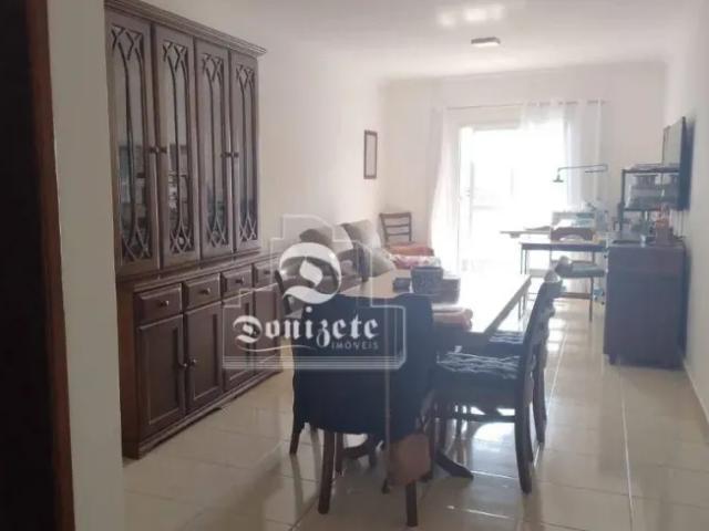 Sobrado com 3 Quartos e 2 banheiros à Venda, 153 m² por R$ 830.000