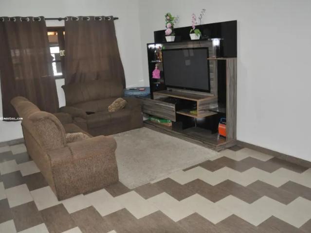 Sobrado com 3 Quartos e 2 banheiros à Venda, 150 m² por R$ 500.000