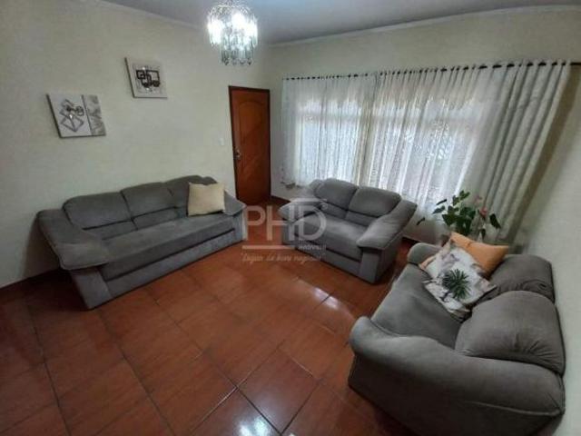 Sobrado com 3 Quartos e 2 banheiros à Venda, 160 m²