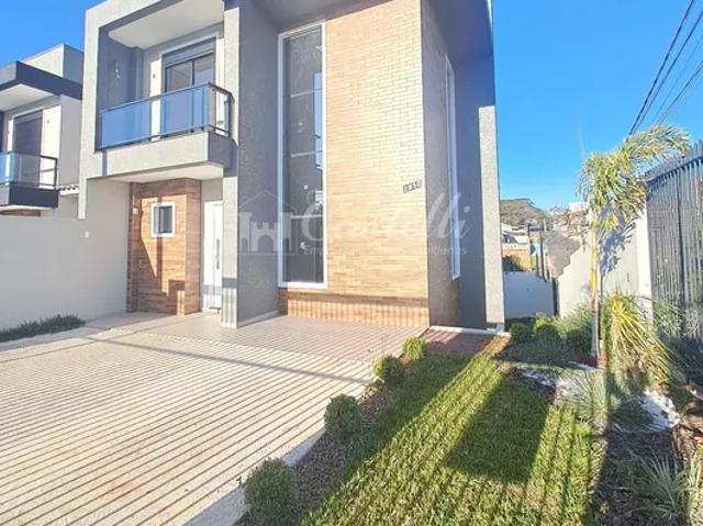 Sobrado com 3 Quartos e 2 banheiros à Venda, 162 m² por R$ 930.000