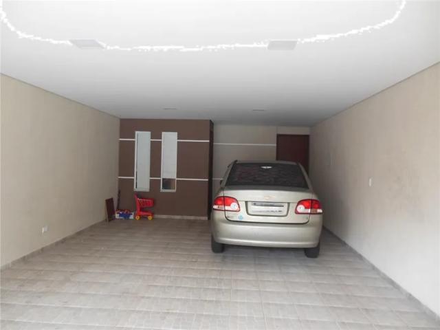Sobrado com 3 Quartos e 2 banheiros à Venda, 193 m² por R$ 795.000