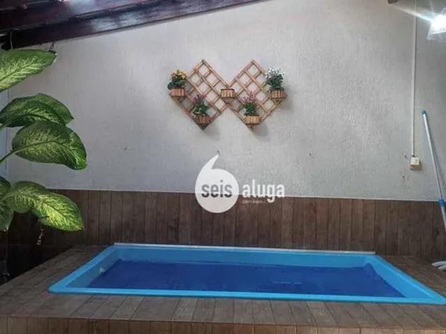 Sobrado com 3 Quartos e 2 banheiros à Venda, 192 m² por R$ 377.000