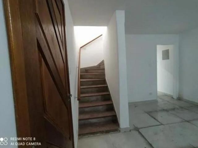 Sobrado com 3 Quartos e 2 banheiros à Venda, 100 m² por R$ 730.000