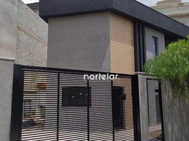 Sobrado com 3 Quartos e 2 banheiros à Venda, 100 m² por R$ 830.000