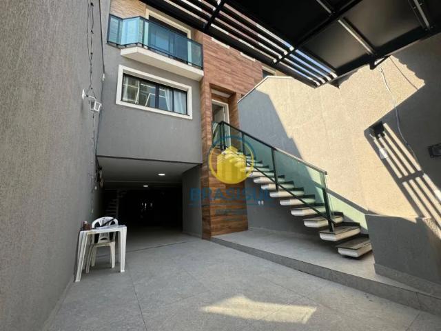 Sobrado com 3 Quartos e 2 banheiros à Venda, 117 m² por R$ 820.000