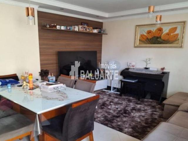 Sobrado com 3 Quartos e 2 banheiros à Venda, 115 m² por R$ 580.000