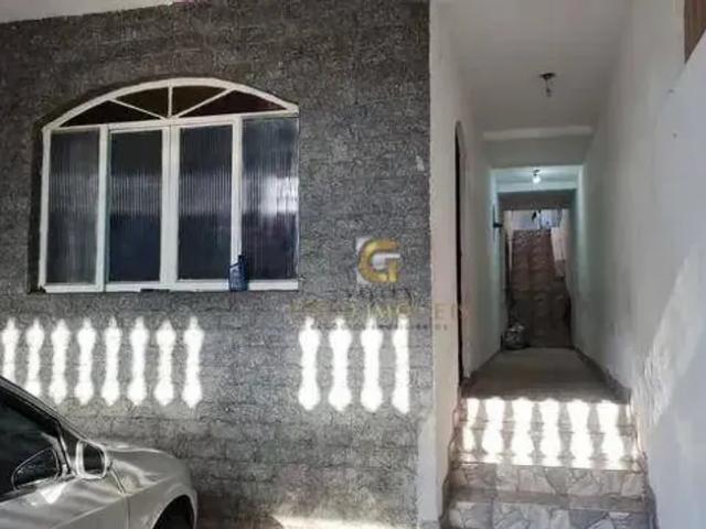 Sobrado com 3 Quartos e 2 banheiros à Venda, 125 m² por R$ 424.000