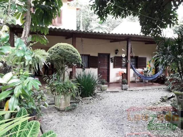 Sobrado com 3 Quartos e 2 banheiros à Venda, 360 m² por R$ 280.000