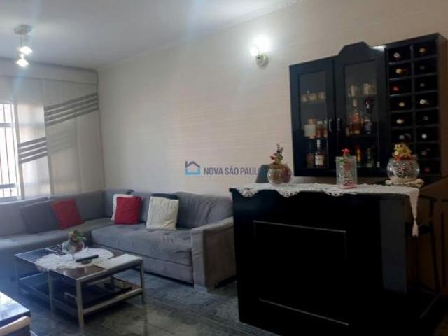 Sobrado com 3 quartos e 2 vagas na Vila Mariana