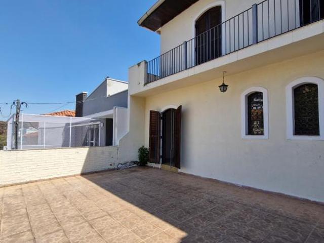 Sobrado com 3 Quartos e 3 banheiros à Venda, no Butantã. FL64