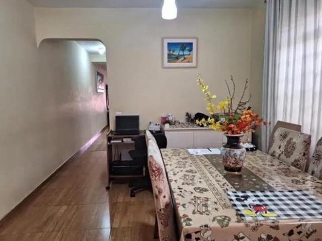 Sobrado com 3 Quartos e 3 banheiros à Venda, 150 m² por R$ 750.000