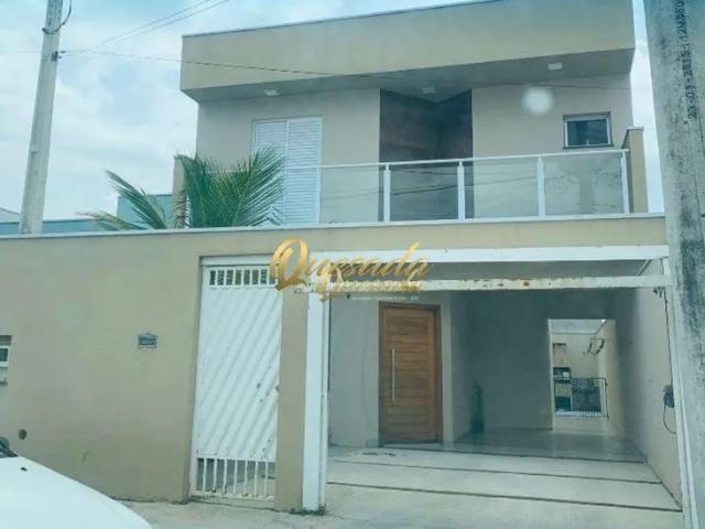 Sobrado com 3 Quartos e 3 banheiros à Venda, 150 m² por R$ 759.000