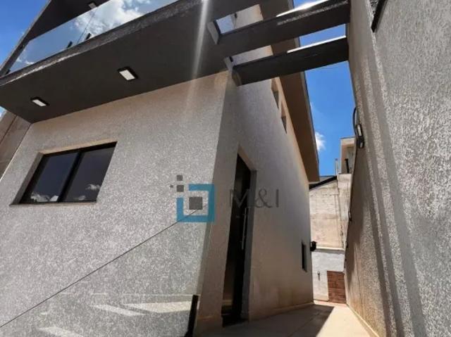 Sobrado com 3 Quartos e 3 banheiros à Venda, 150 m² por R$ 795.000