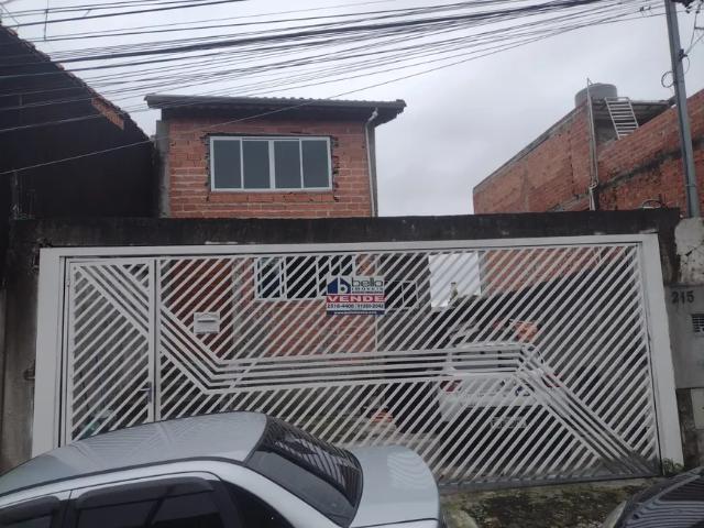 Sobrado com 3 Quartos e 3 banheiros à Venda, 180 m² por R$ 500.000