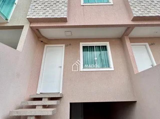 Sobrado com 3 Quartos e 3 banheiros à Venda, 105 m² por R$ 345.000