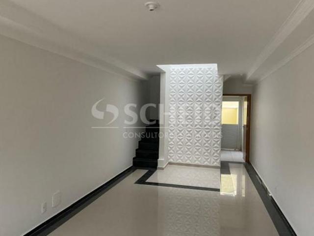 Sobrado com 3 Quartos e 3 banheiros à Venda, 106 m² por R$ 770.000
