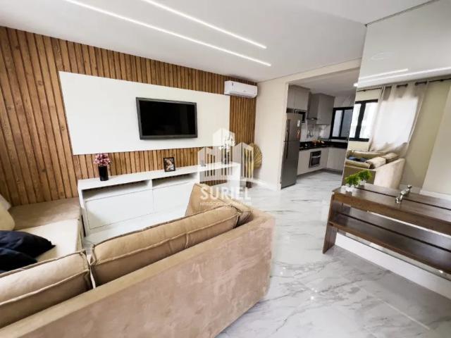 Sobrado com 3 Quartos e 3 banheiros à Venda, 118 m² por R$ 820.000