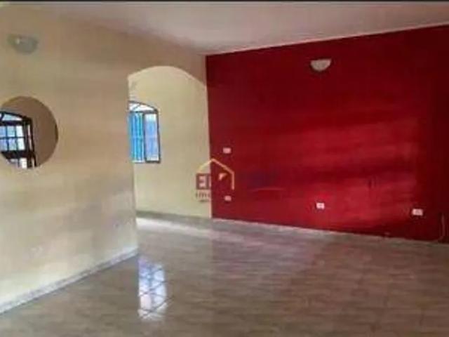 Sobrado com 3 Quartos e 3 banheiros à Venda, 290 m² por R$ 954.000