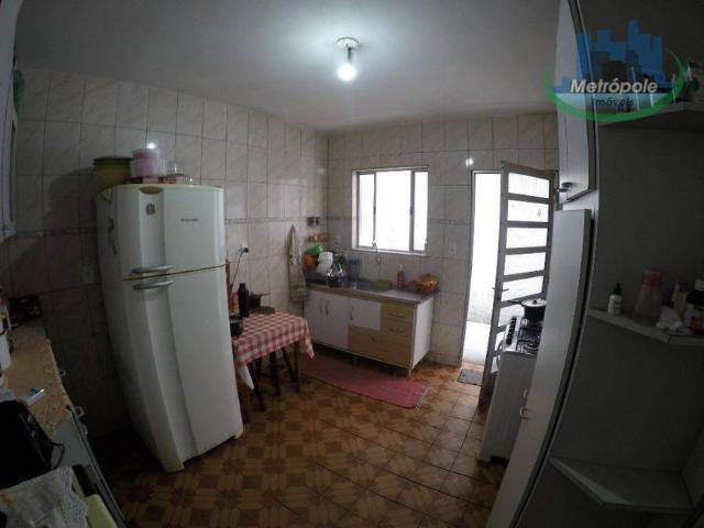 Sobrado com 3 Quartos e 3 banheiros à Venda, 200 m² por R$ 450.000