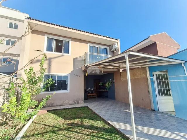 Sobrado com 3 Quartos e 3 banheiros à Venda, 98 m² por R$ 520.000