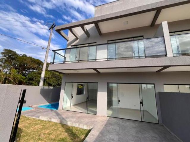 Sobrado com 3 Quartos e Piscina no Balneário Eliana Guaratuba/PR