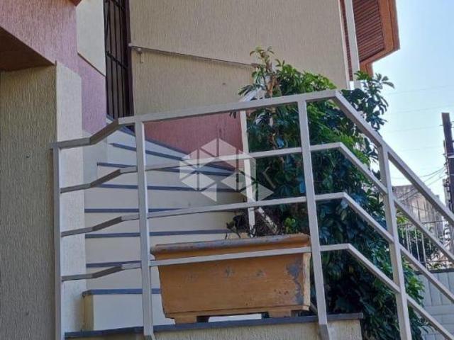 Sobrado com 3 Quartos em Vila Ipiranga, Porto Alegre