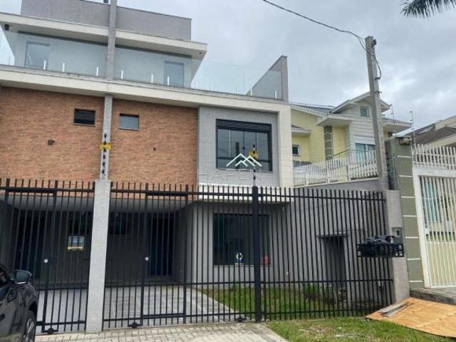 Sobrado com 3 quartos no Boa Vista!