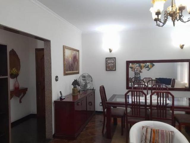 Sobrado com 3 quartos na Mooca