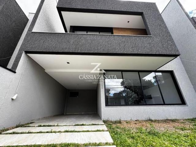 Sobrado com 3 quartos sendo 3 suites e 206 m² à venda no Centro