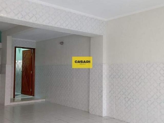 Sobrado com 3 quartos sendo 1 com suíte e varanda 183m² construídos 4 vagas