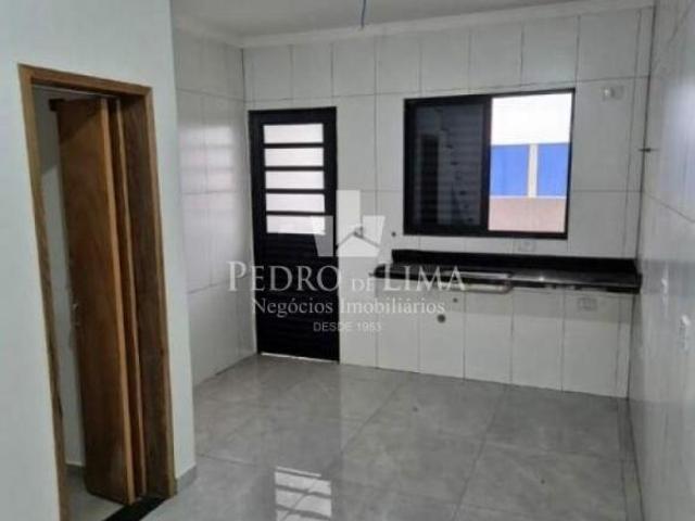 Sobrado com 3 quartos sendo 1 suíte, 4 vagas de garagem subterranêa na Vila Matilde