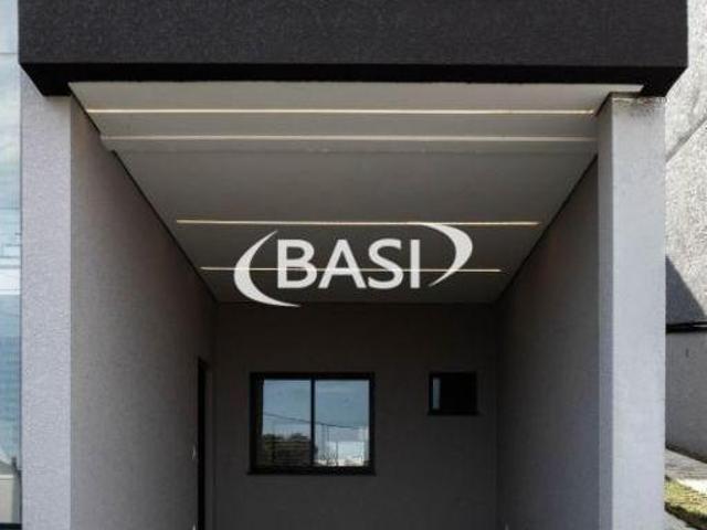 Sobrado com 3 quartos sendo 1 suite, a venda no Xaxim