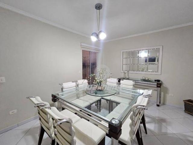 Sobrado com 3 quartos sendo 1 suíte com closet e sacada à venda, 273 m² por R$ 850.000 Parque São