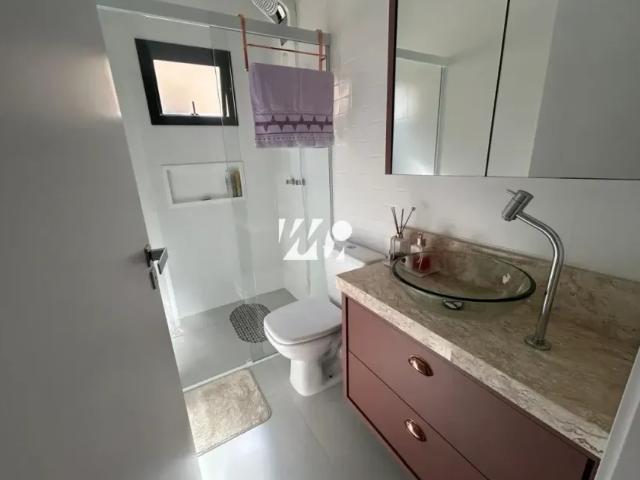 Sobrado com 3 quartos sendo 1 suíte, com piscina imv