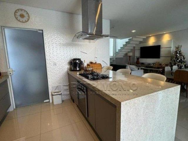 SOBRADO COM 3 QUARTOS SENDO 1 SUITE CLOSET CAMPOS DO CONDE 1