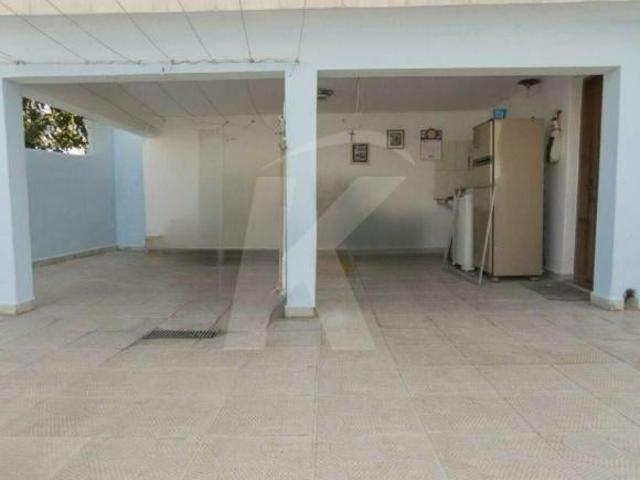 Sobrado com 3 Quartos, sendo 1 Suíte e ampla área externa