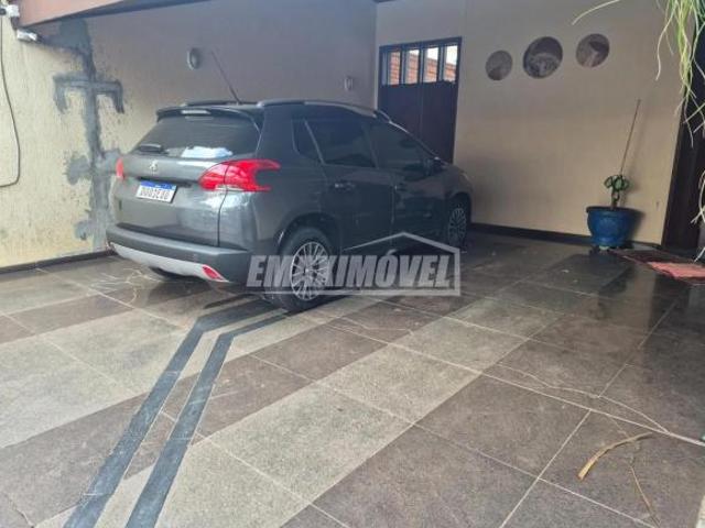 Sobrado com 3 Quartos sendo 1 suíte e Piscina no Jardim Santa Rosália!
