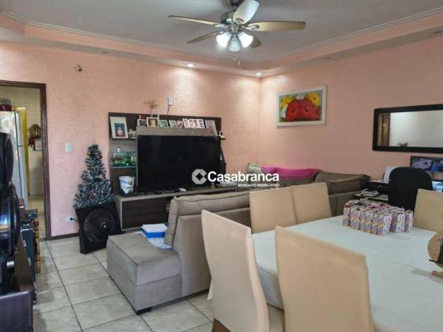 Sobrado com 3 quartos, sendo 1 suíte, sala com sacada à venda, 125 m² por R$ 520.000 Cidade Jardim