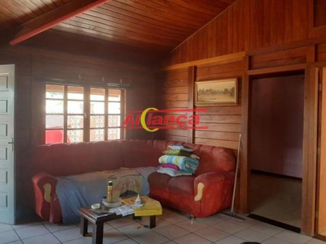 SOBRADO COM 3 QUARTOS, SENDO 2 SUÍTES A VENDA, 170m² VILA CAPITÃO RABELO GUARULHOS/SP