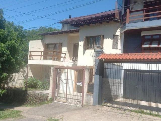 Sobrado com 3 quartos, suíte 4 vagas