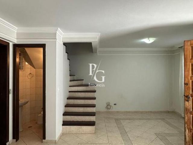 Sobrado com 3 Quartos, Suíte, Área Gourmet e Energia Solar Mais Conforto e Sustentabilidade