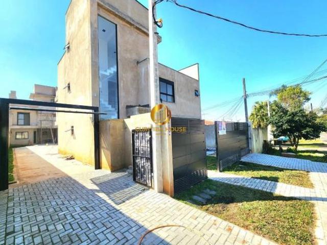 Sobrado com 3 Quartos Suíte e terraço e churrasqueira, 142 m²