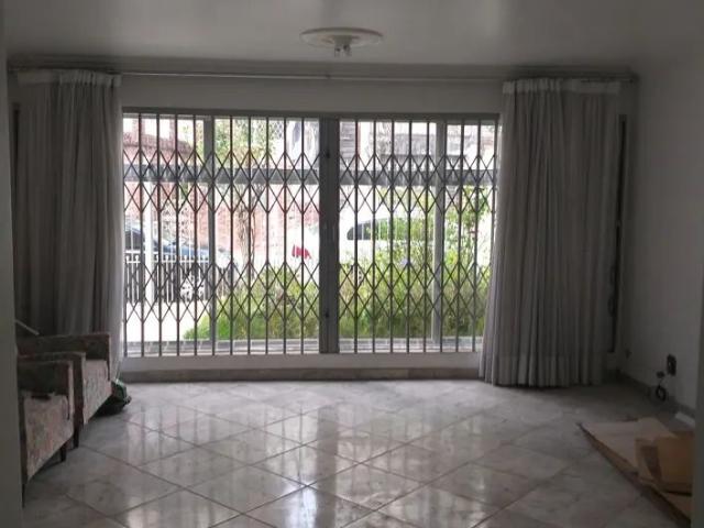 Sobrado com 3 Quartos para venda ou aluguel, 250m² Santana