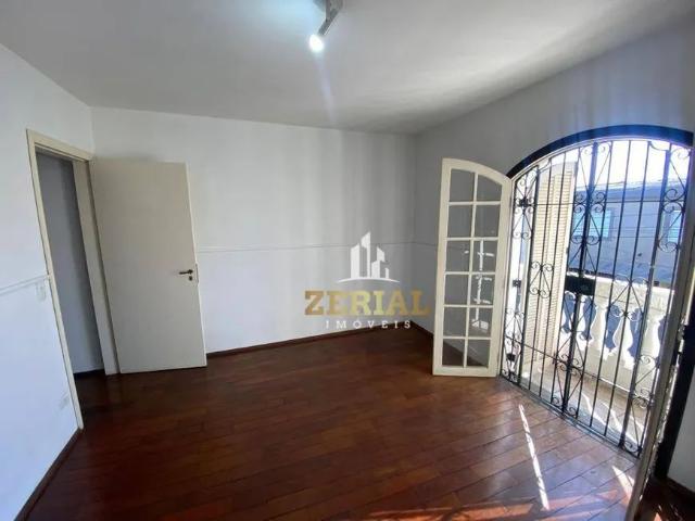 Sobrado com 3 Quartos para venda ou aluguel, 275m² Santa Paula
