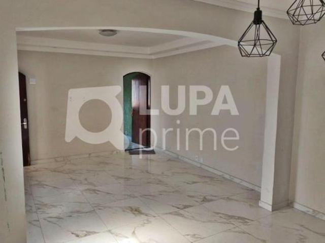 SOBRADO COM 3 QUARTOS PARA VENDA, SENDO 1 SUITE E 4 VAGAS VILA MEDEIROS, SÃO PAULO